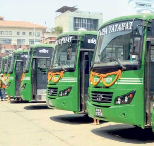 » साझा यातायातले थाल्यो रात्रिकालीन सेवा, राति १० बजेसम्म तीनवटा रुटमा ...